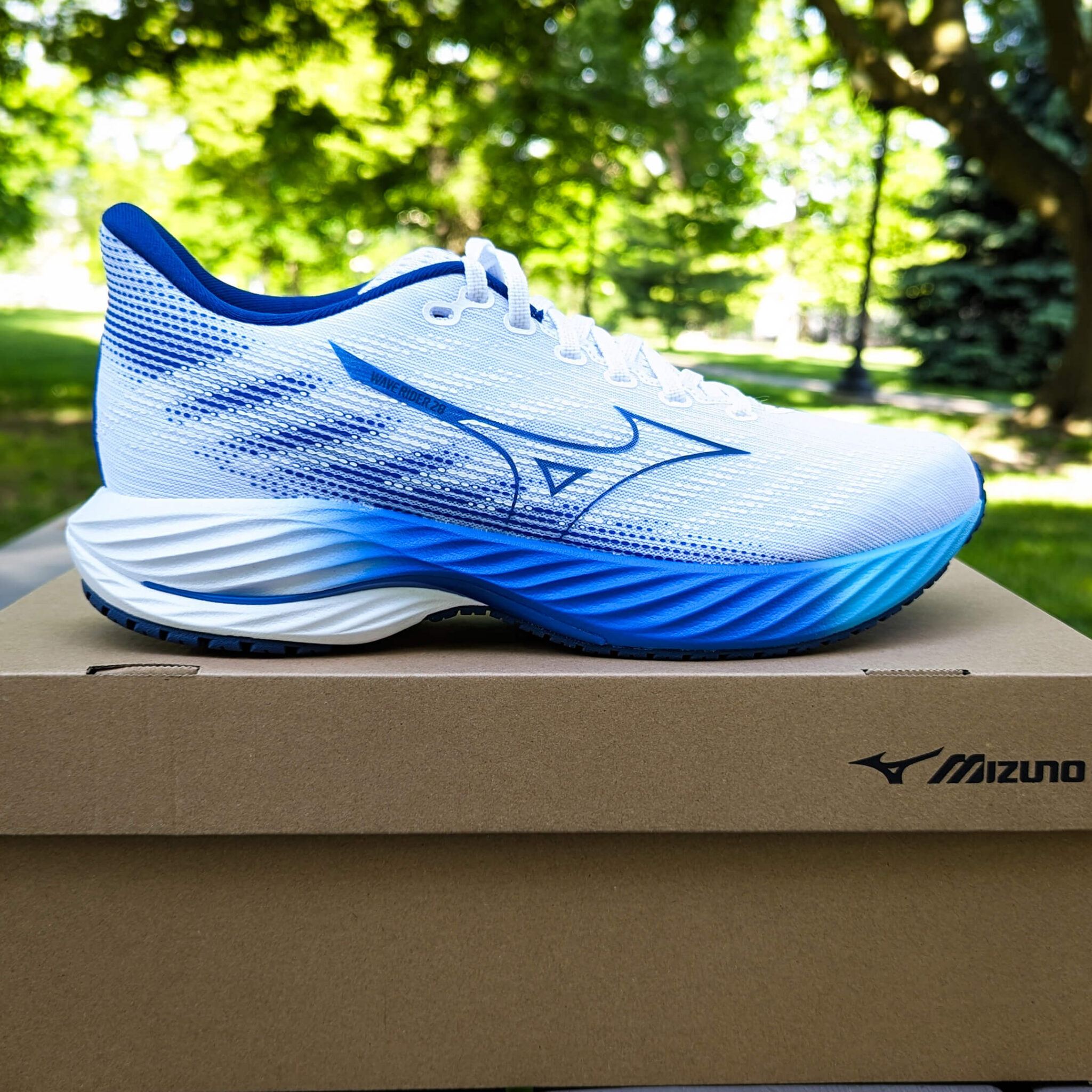 Mizuno Wave Rider 28 Review (2024) - Athletico